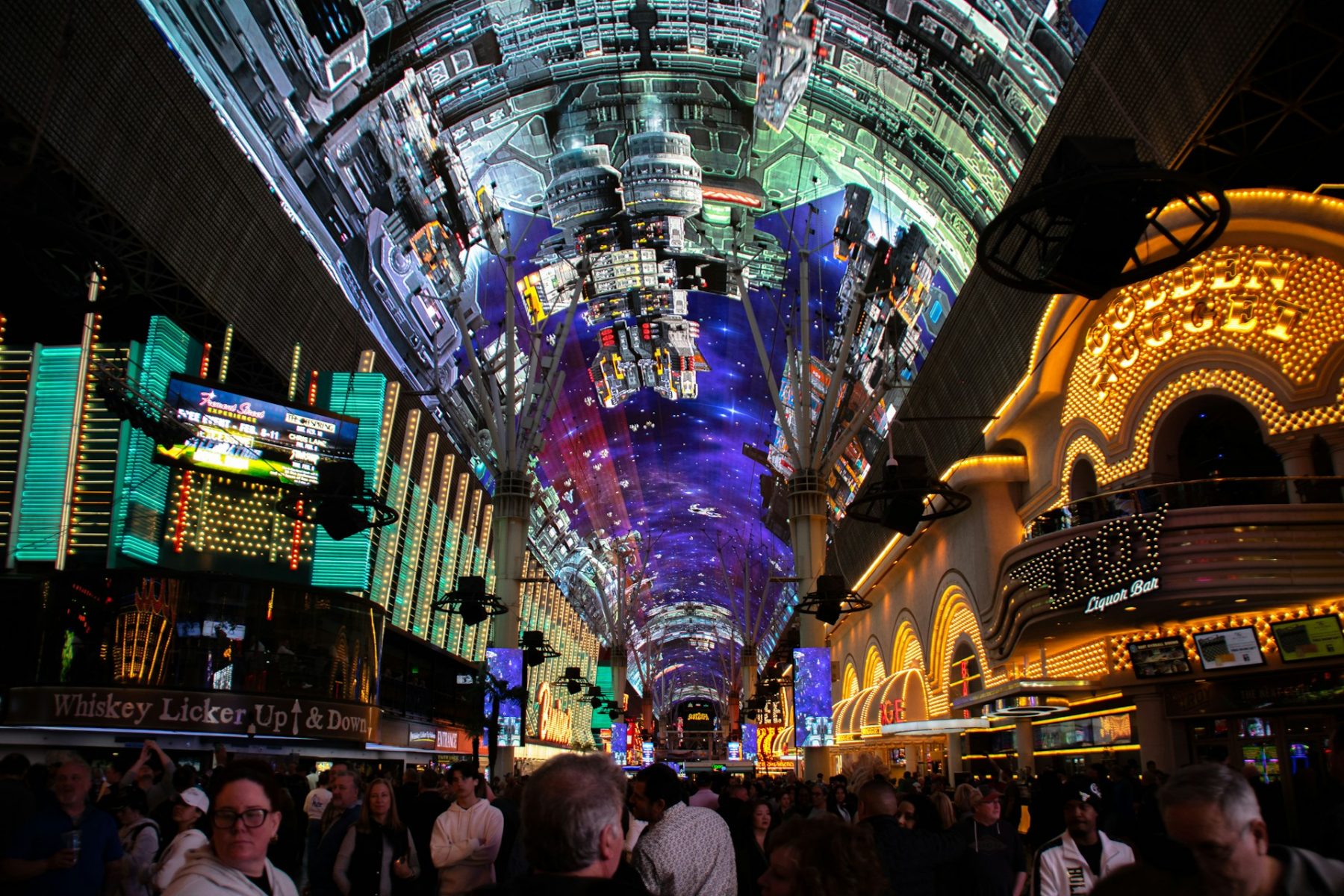 World's Largest LED Display, Las Vegas, USA - Worlds Largest Everything
